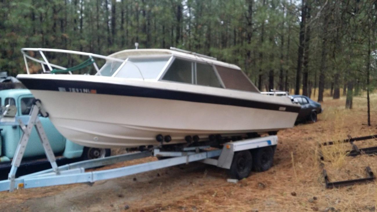 21 ft Reinell cuddy cabin 4cyl inboard for Sale in SKOK, WA - OfferUp
