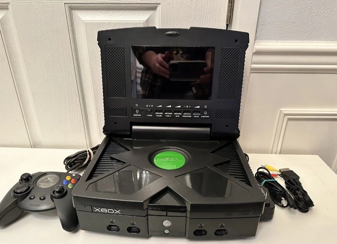 Original XBOX console w/portable Intec Gaming Screen controller Clean ...