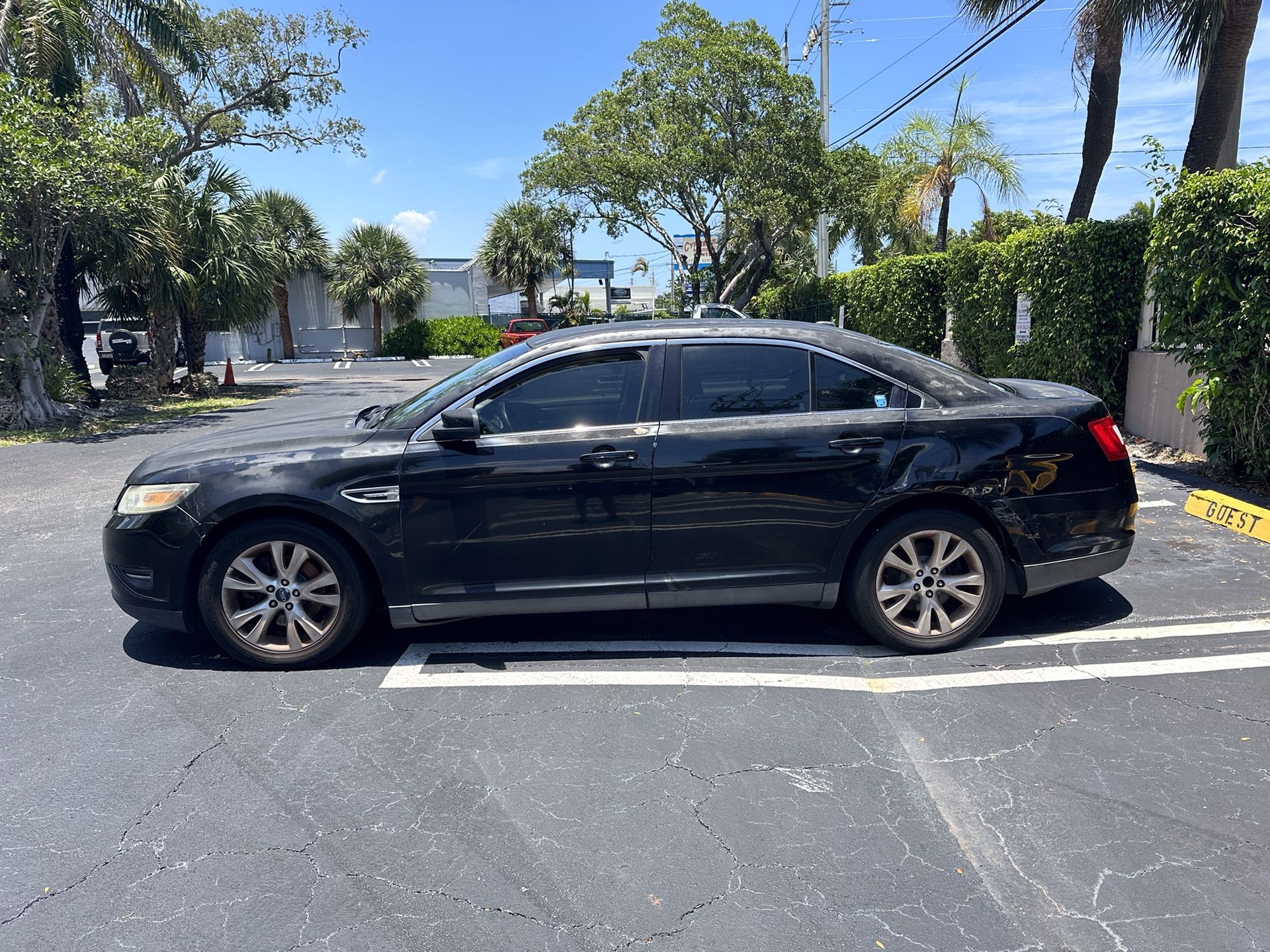 2012 Ford Taurus for Sale in Laud By Sea, FL - OfferUp