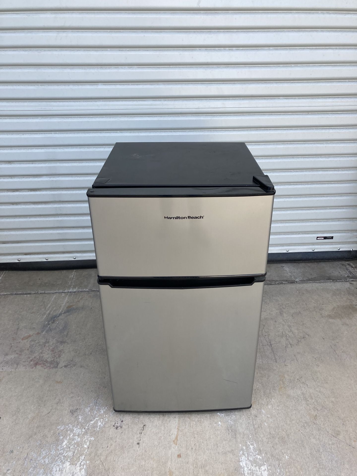 Hamilton Beach two-door compact refrigerator with a true top freezer ...