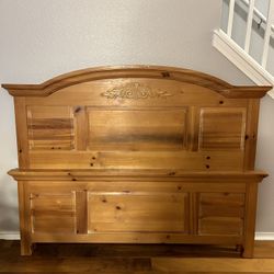 Queen Size Bed Headboard And Footboard Only Broyhill Fontana Pine for Sale in San Antonio TX OfferUp