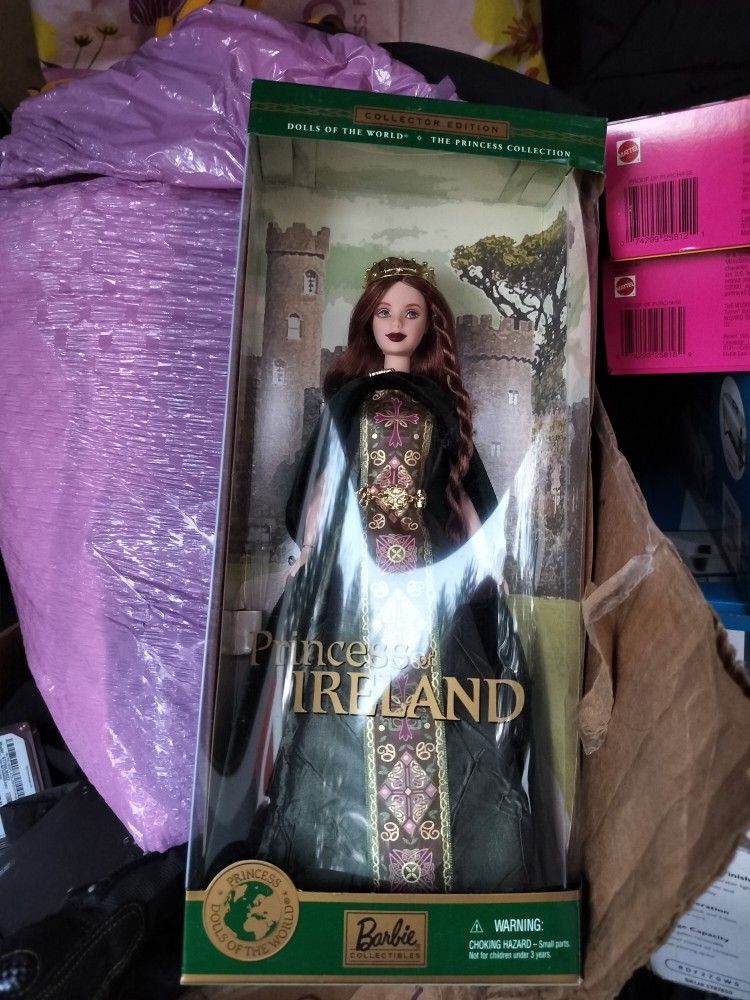 Princess Ireland Barbie 2001 for Sale in Everett, WA - OfferUp