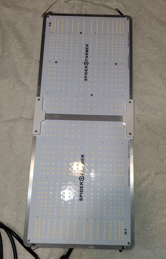 Spider Farmer SF-2000 Grow Led Light for Sale in Mesa, AZ - OfferUp
