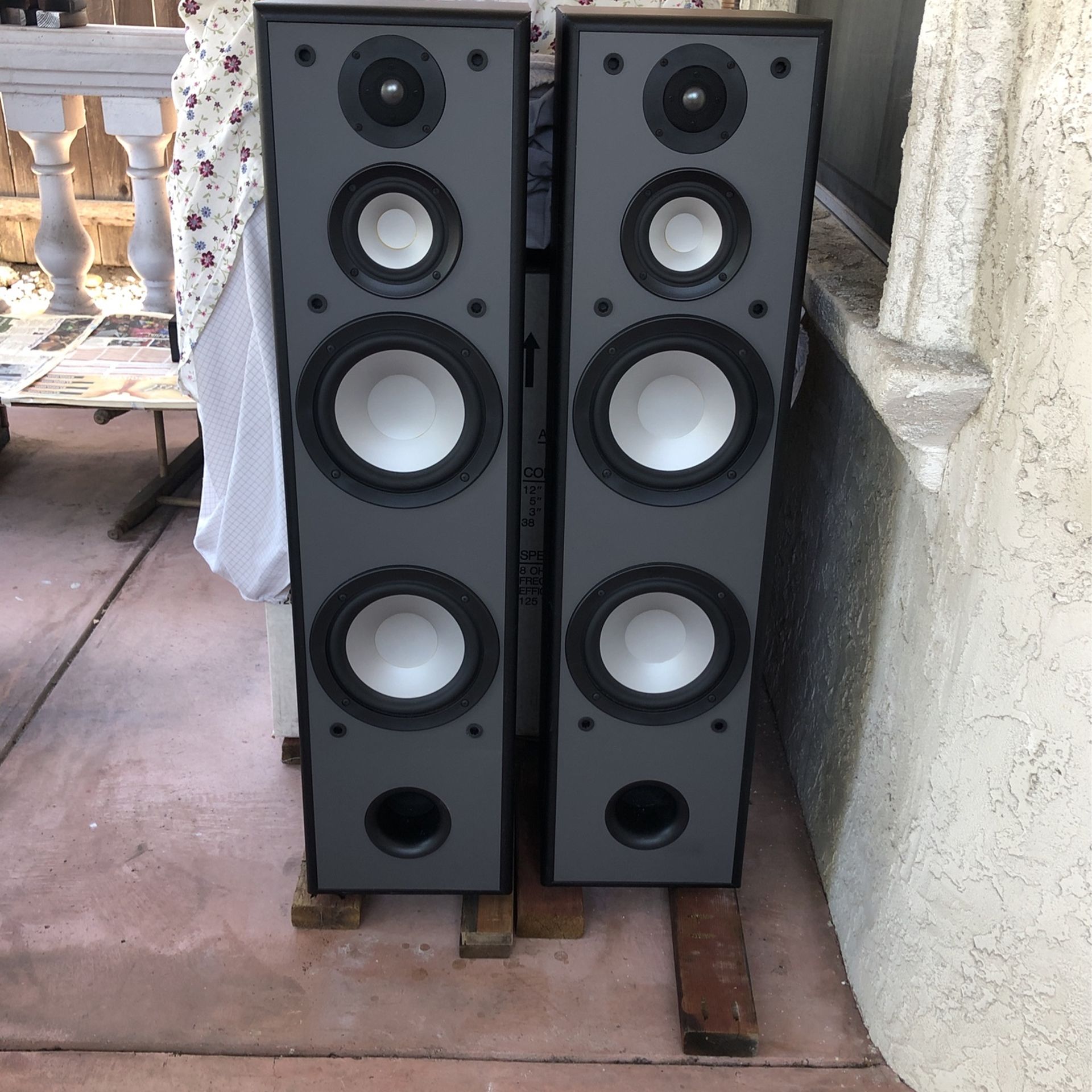 Yamaha Towers Speakers for Sale in San Diego, CA - OfferUp
