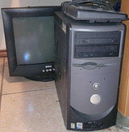 Old Dell Desktop for Sale in Brownsville, TX - OfferUp
