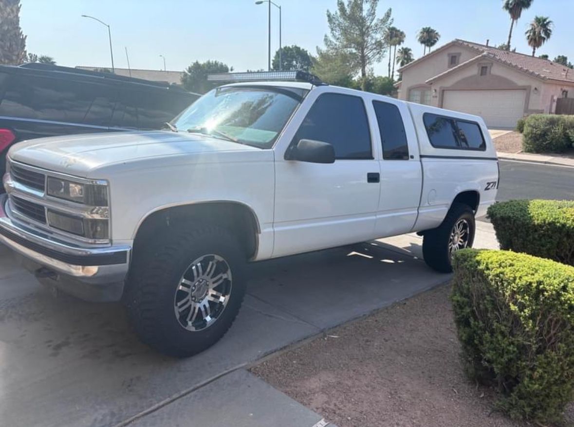 1997 Chevrolet Gmt-400 for Sale in Mesa, AZ - OfferUp
