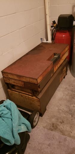 Metal Tool Box Chest Contractors for Sale in Valrico, FL - OfferUp