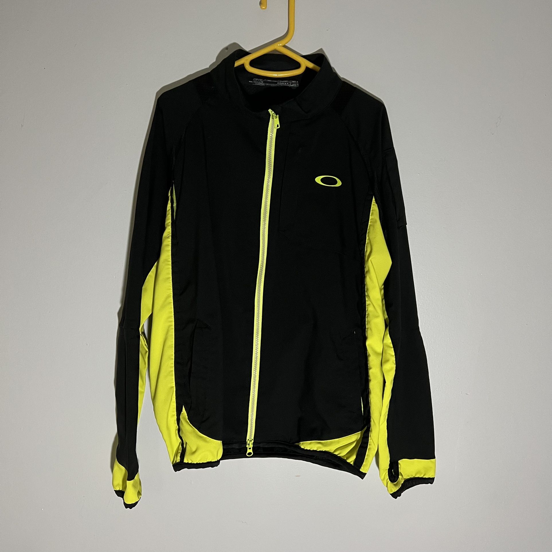 Oakley Zip Up Running Windbreaker Track Jacket Mens S Black for Sale in ...