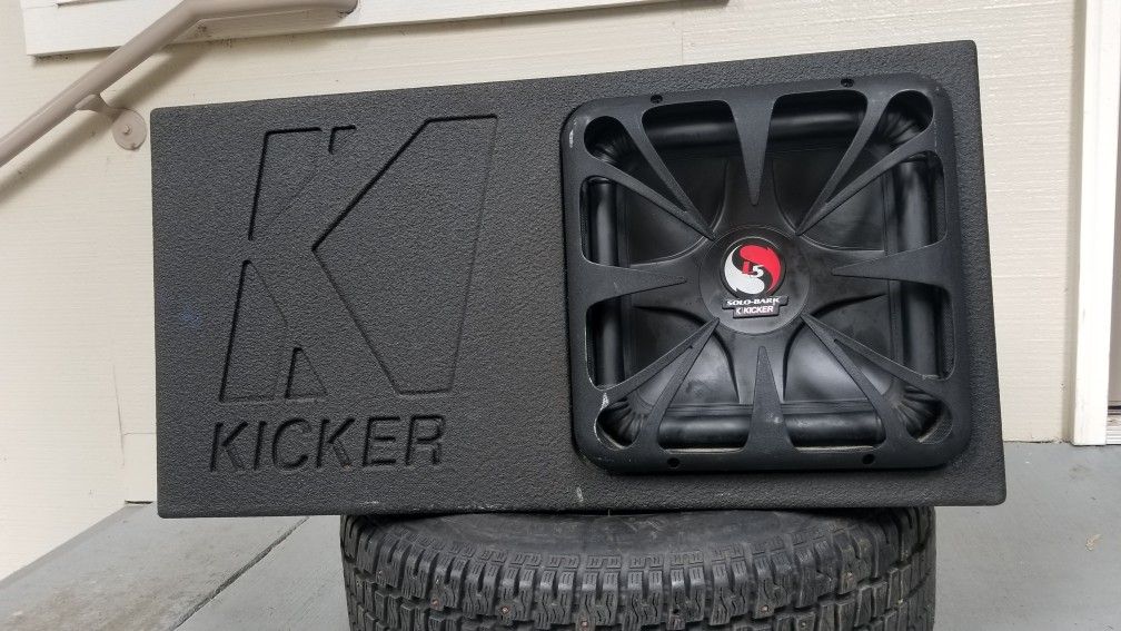 Subwoofer kicker L5 Solo Baric 12" for Sale in Bellevue, WA - OfferUp