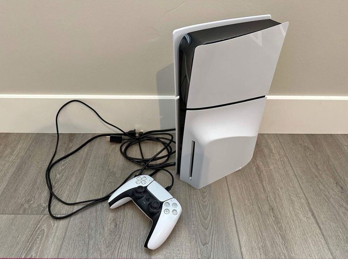 Ps5 Slim for Sale in Renton, WA - OfferUp