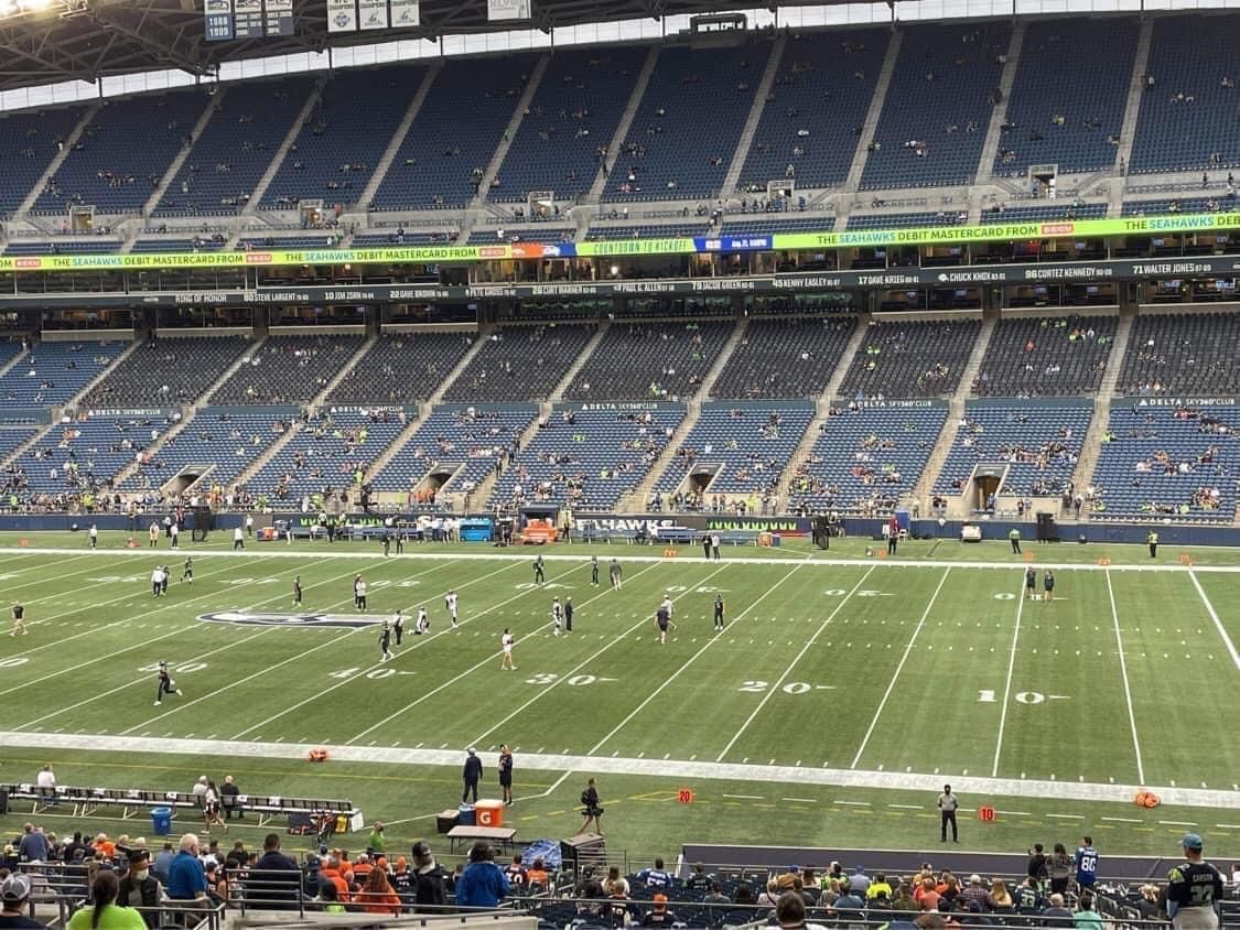 6 Seattle Seahawks Delta Sky360 Club Tickets/Seats (face value ...