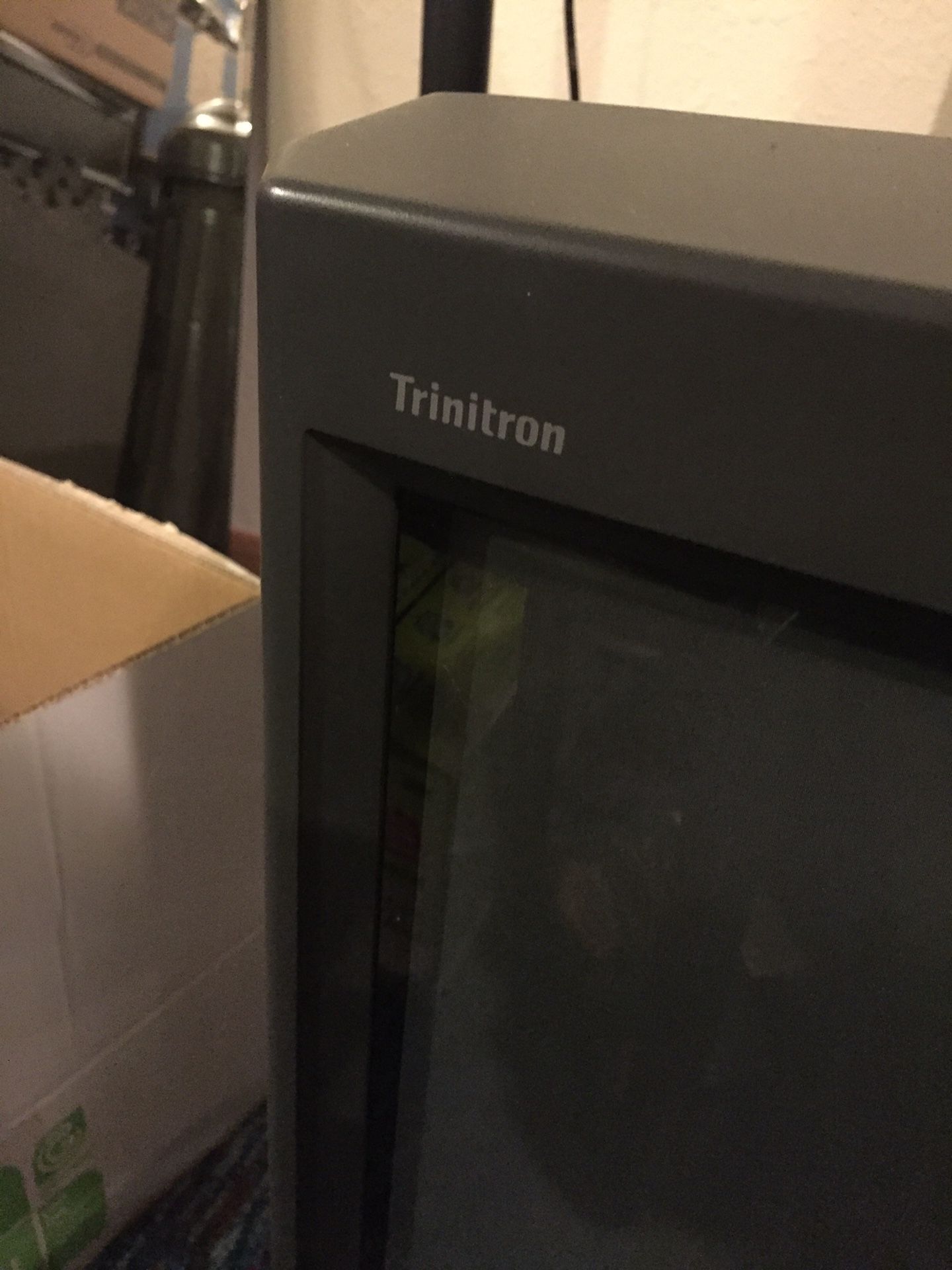Sony trinitron 27 inch tv for Sale in Bellevue, WA - OfferUp
