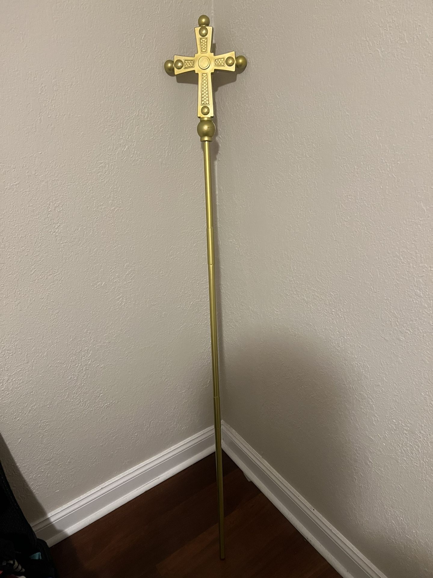 How To Make A Cross Staff