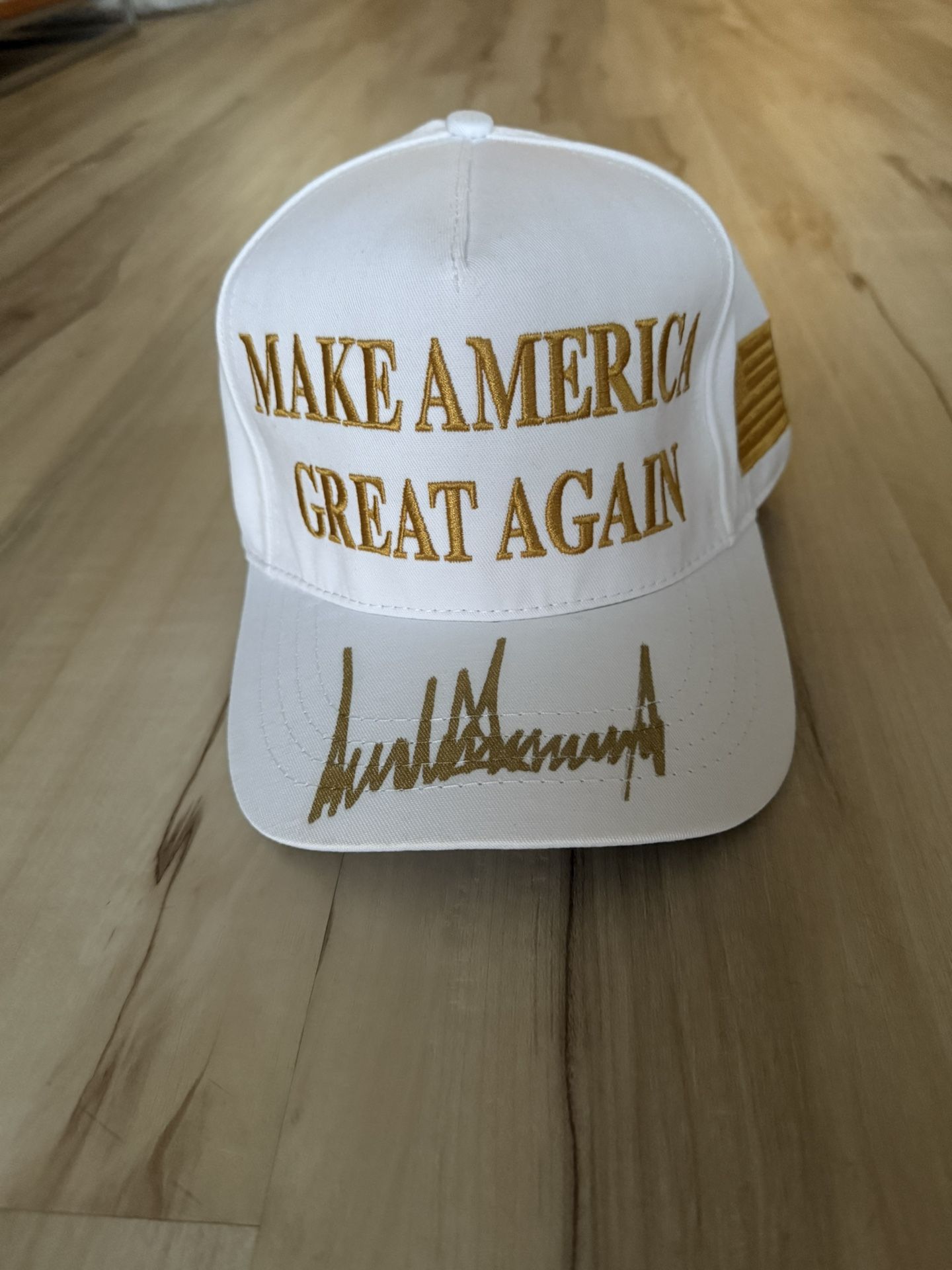 New Autographed and Authentic Hat by Donald Trump- WHITE MAGA 2024 Hat ...