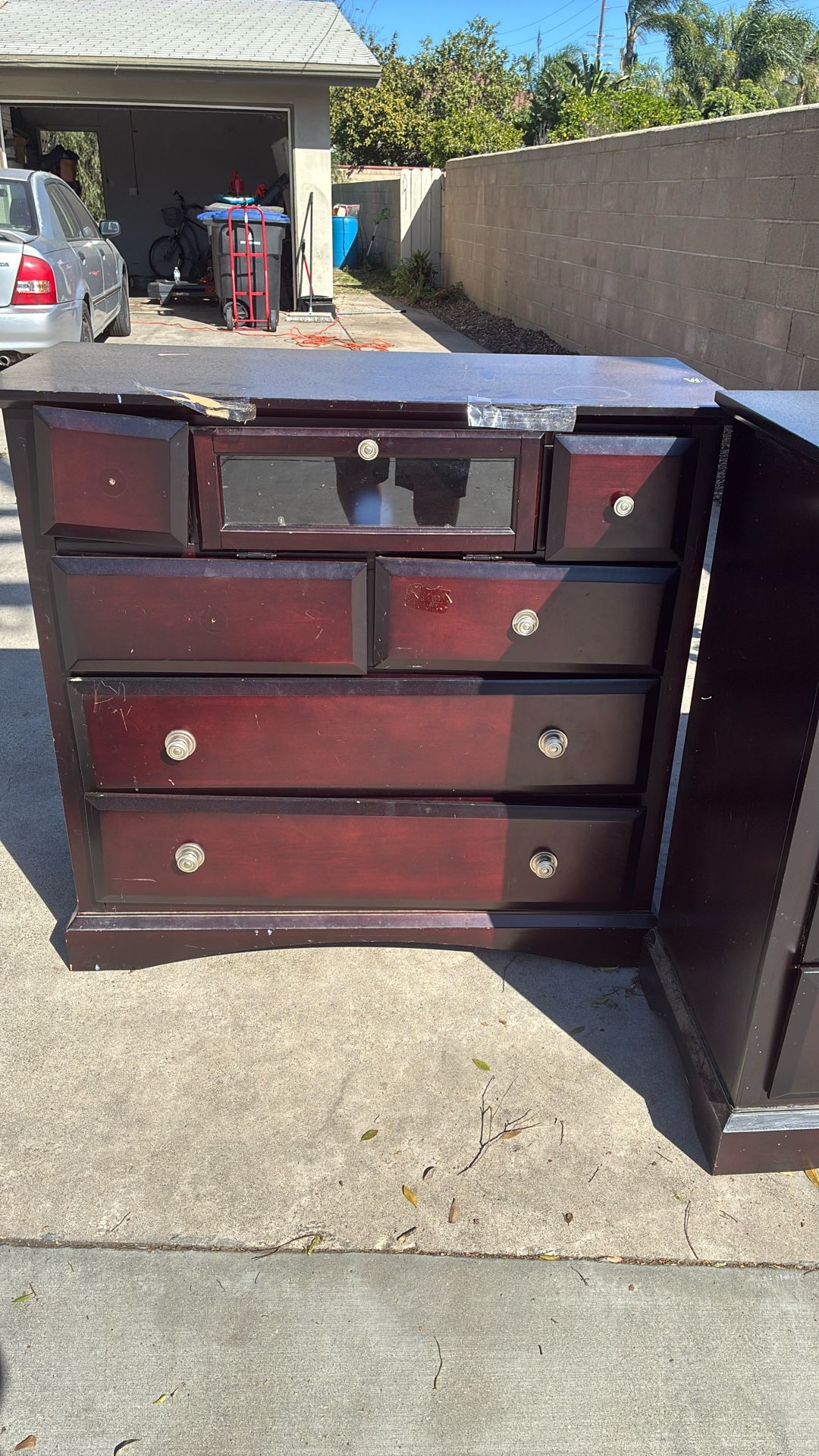 Free Dressers!!!! for Sale in Riverside, CA - OfferUp