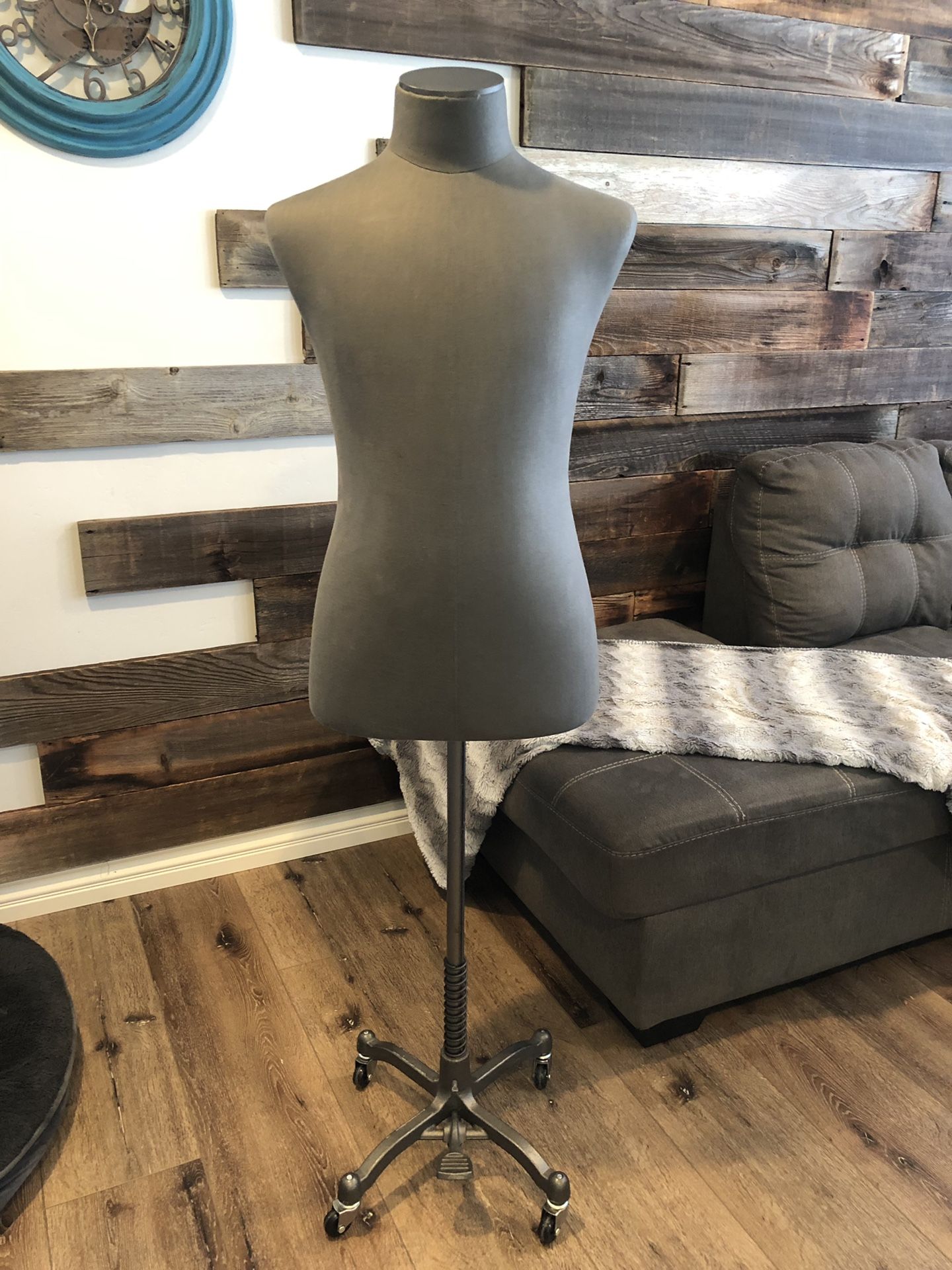 Designer mannequin on wheels for Sale in Lemon Grove, CA - OfferUp