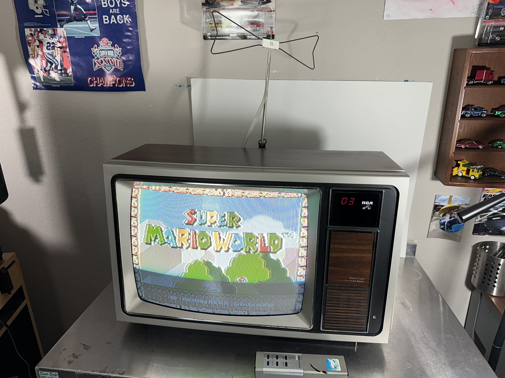RCA CRT Tube Tv 17” 1982 With Remote WORKS! for Sale in Grand Prairie ...
