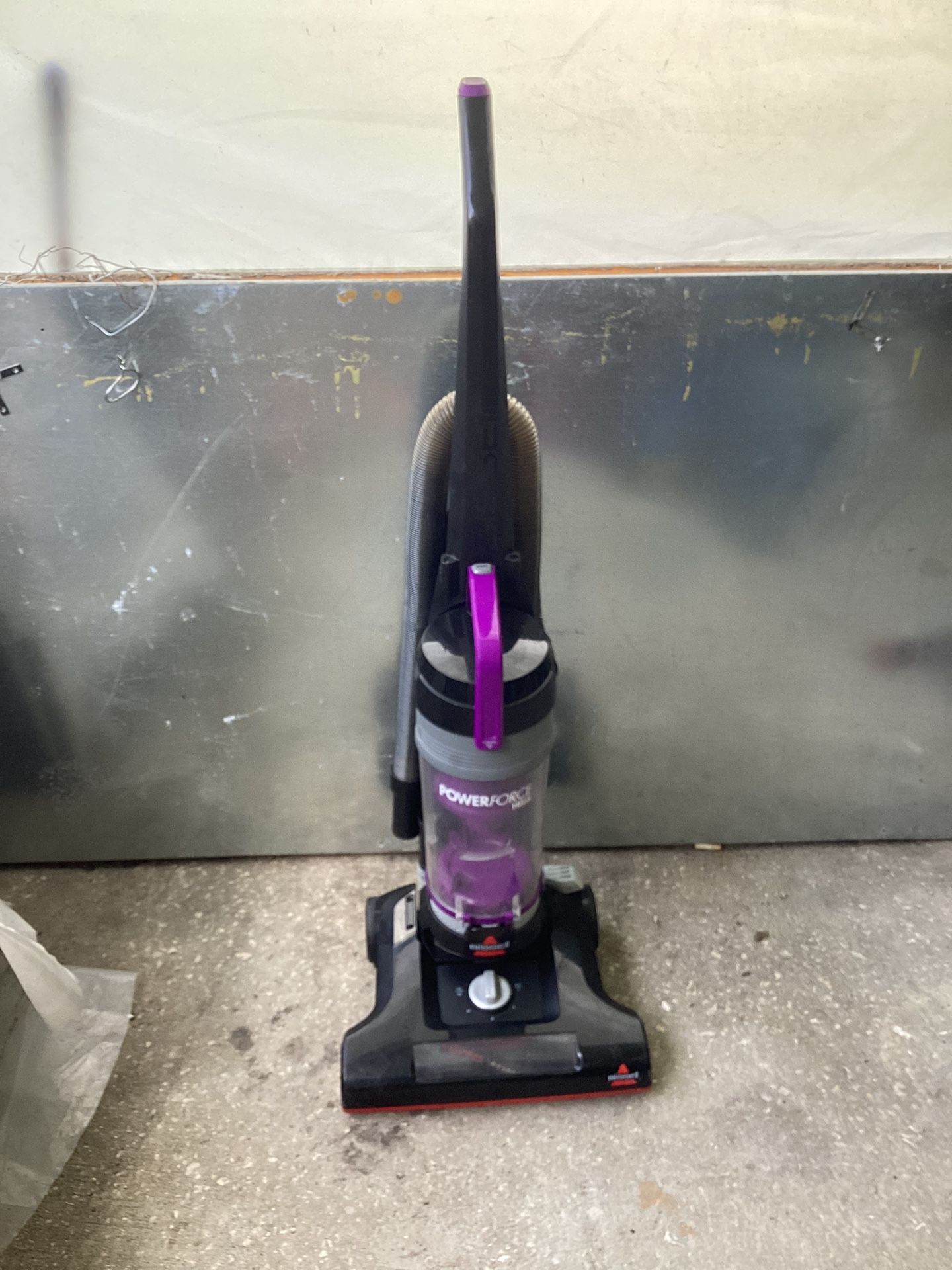 Bissell Powerforce Helix Vacuum for Sale in Lakeland, FL - OfferUp
