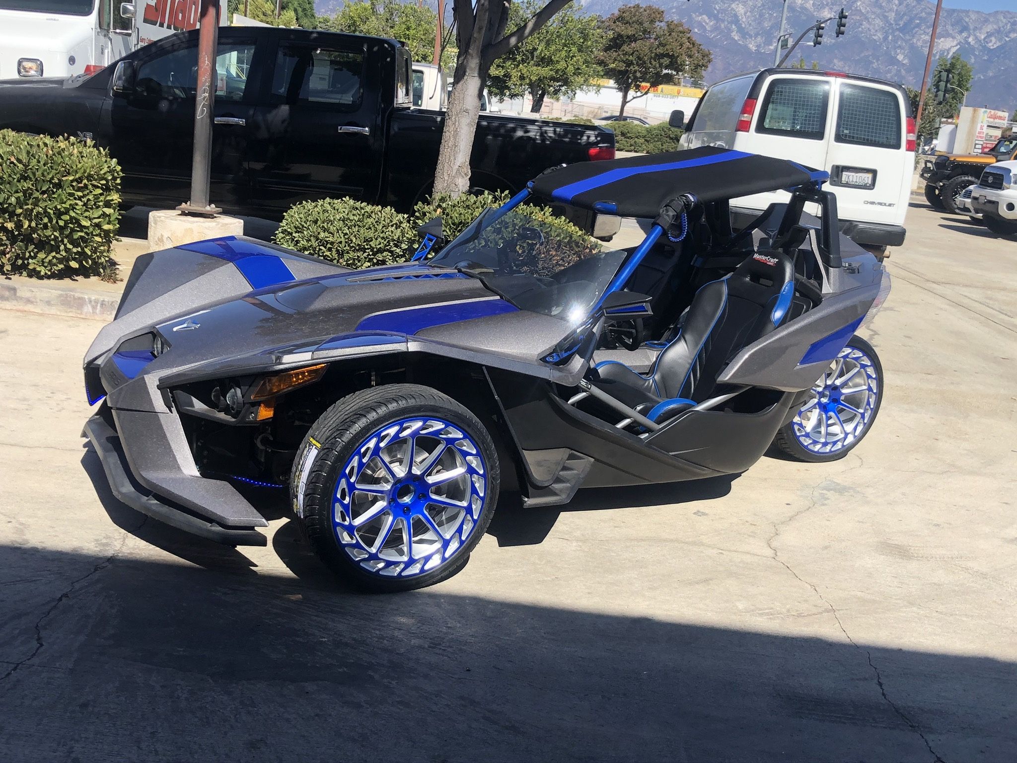 CUSTOM 2015 Polaris Slingshot for Sale in Riverside, CA - OfferUp