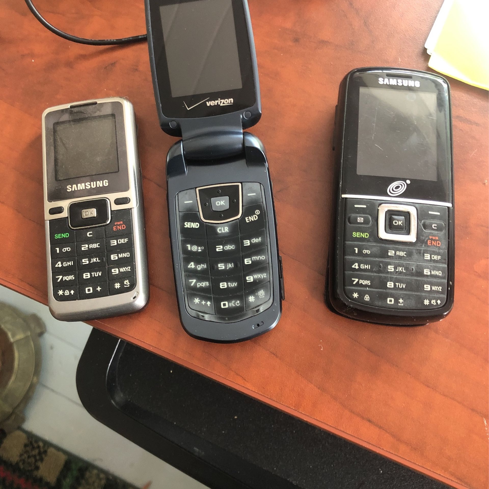 Three Samsung Phones & Chargers for Sale in Orlando, FL - OfferUp