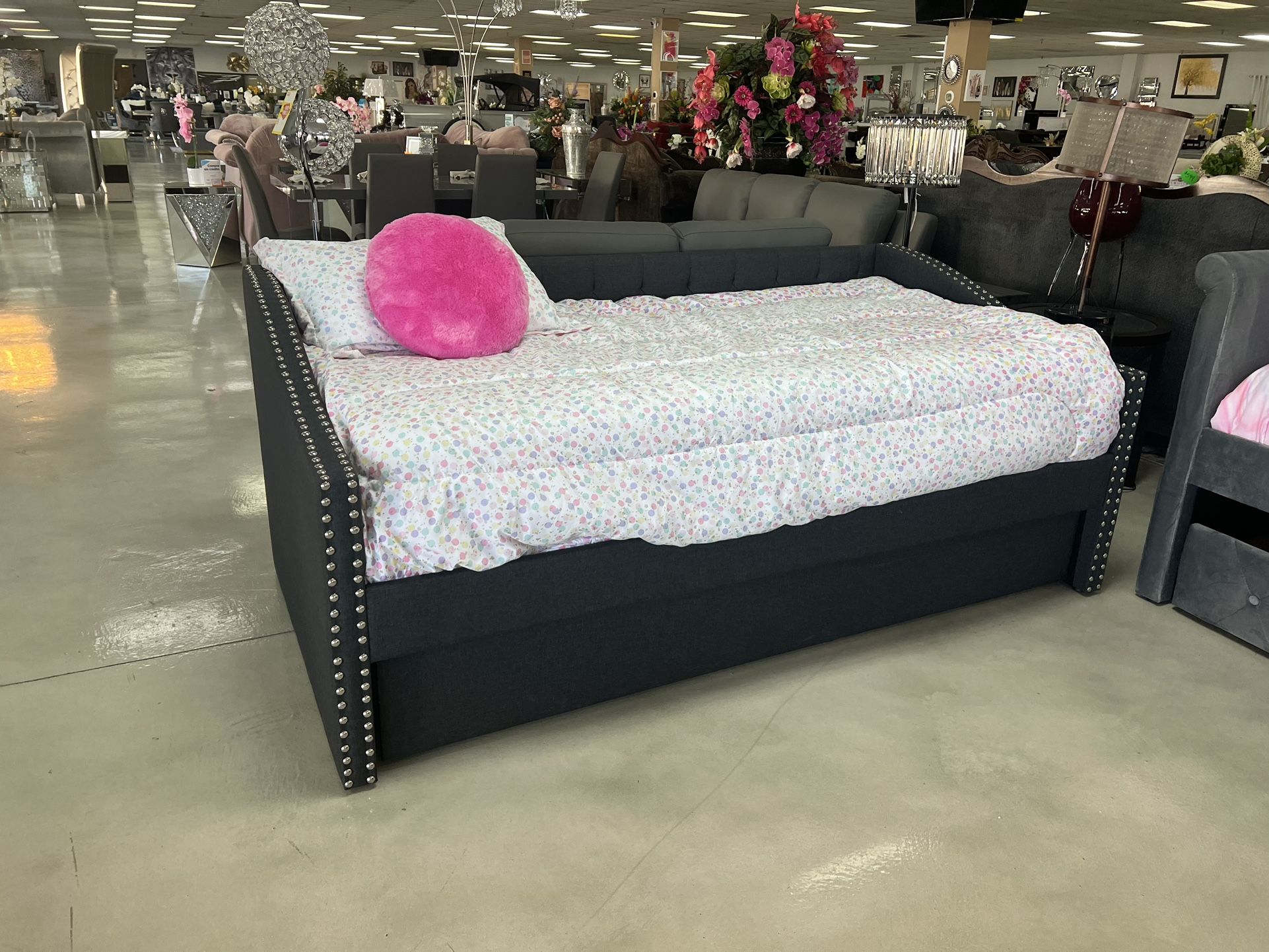 Daybed (( Take It Home Today With $10 Down )) for Sale in Las Vegas, NV ...