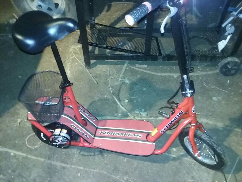 Schwinn S180 Fullsize Electric Scooter for Sale in Anderson, SC - OfferUp