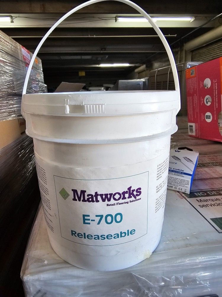 Martworks E 700 Bond Pressure Adhesive for Sale in Las Vegas, NV - OfferUp