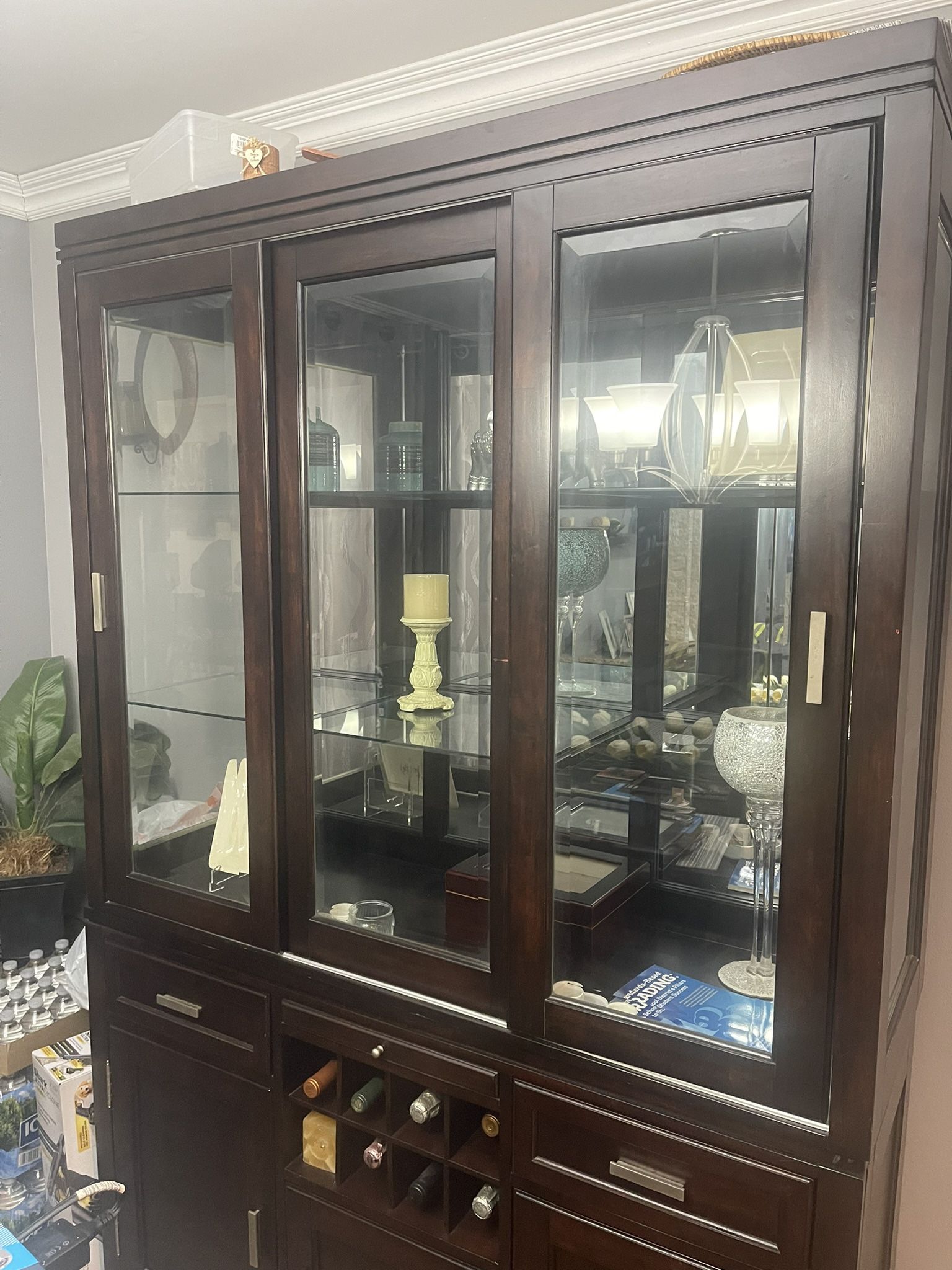 China Cabinet for Sale in Calumet City, IL - OfferUp