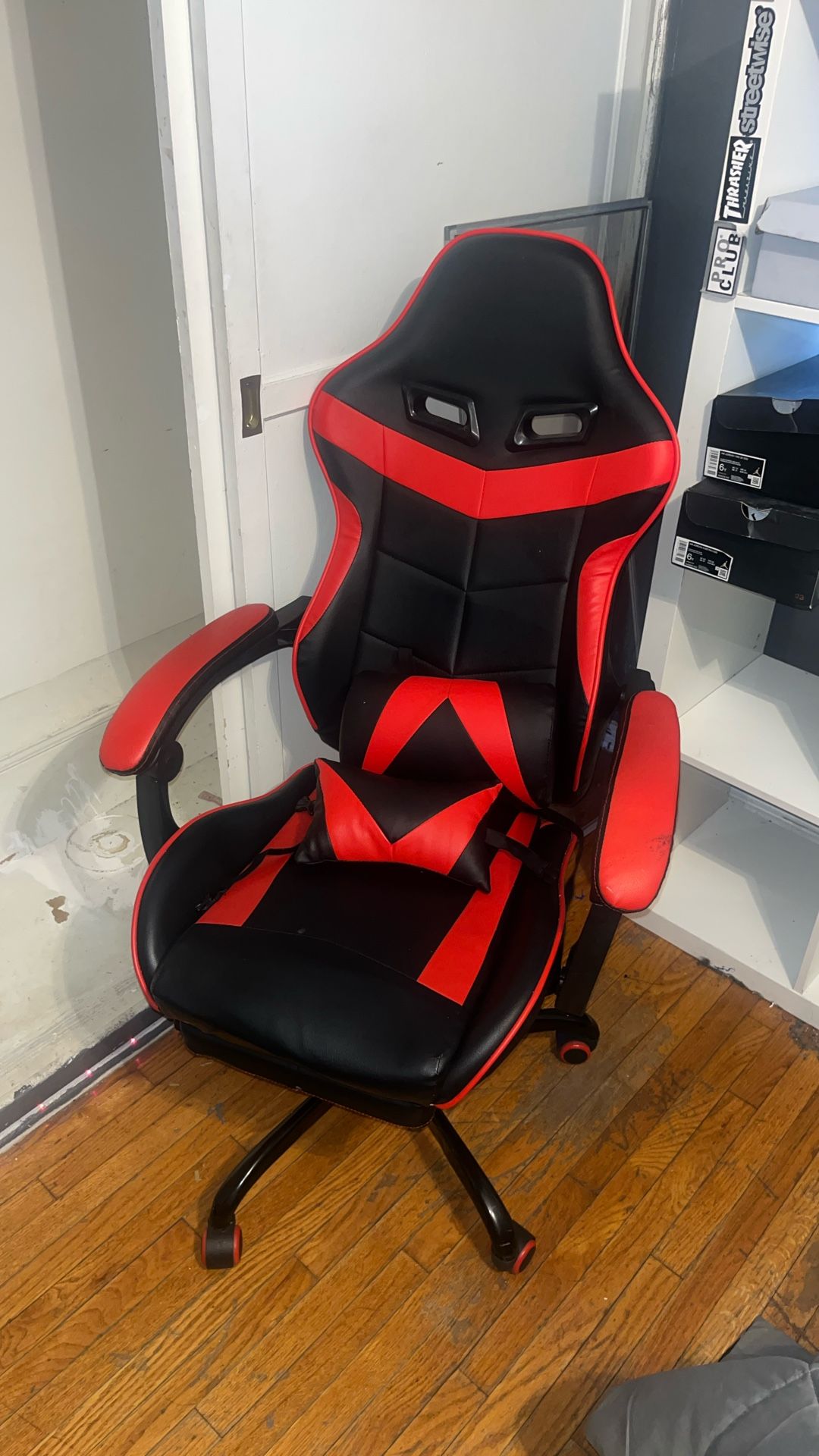 Gaming Chair for Sale in Covina, CA - OfferUp