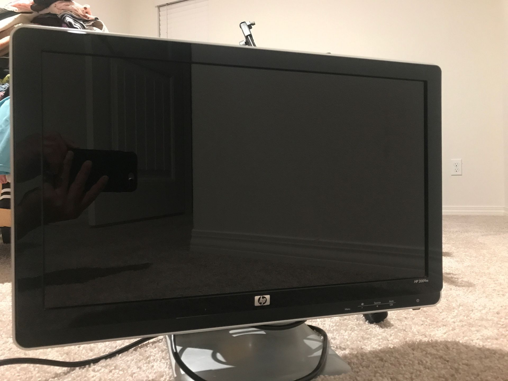 HP 2009m monitor for Sale in Murrieta, CA - OfferUp