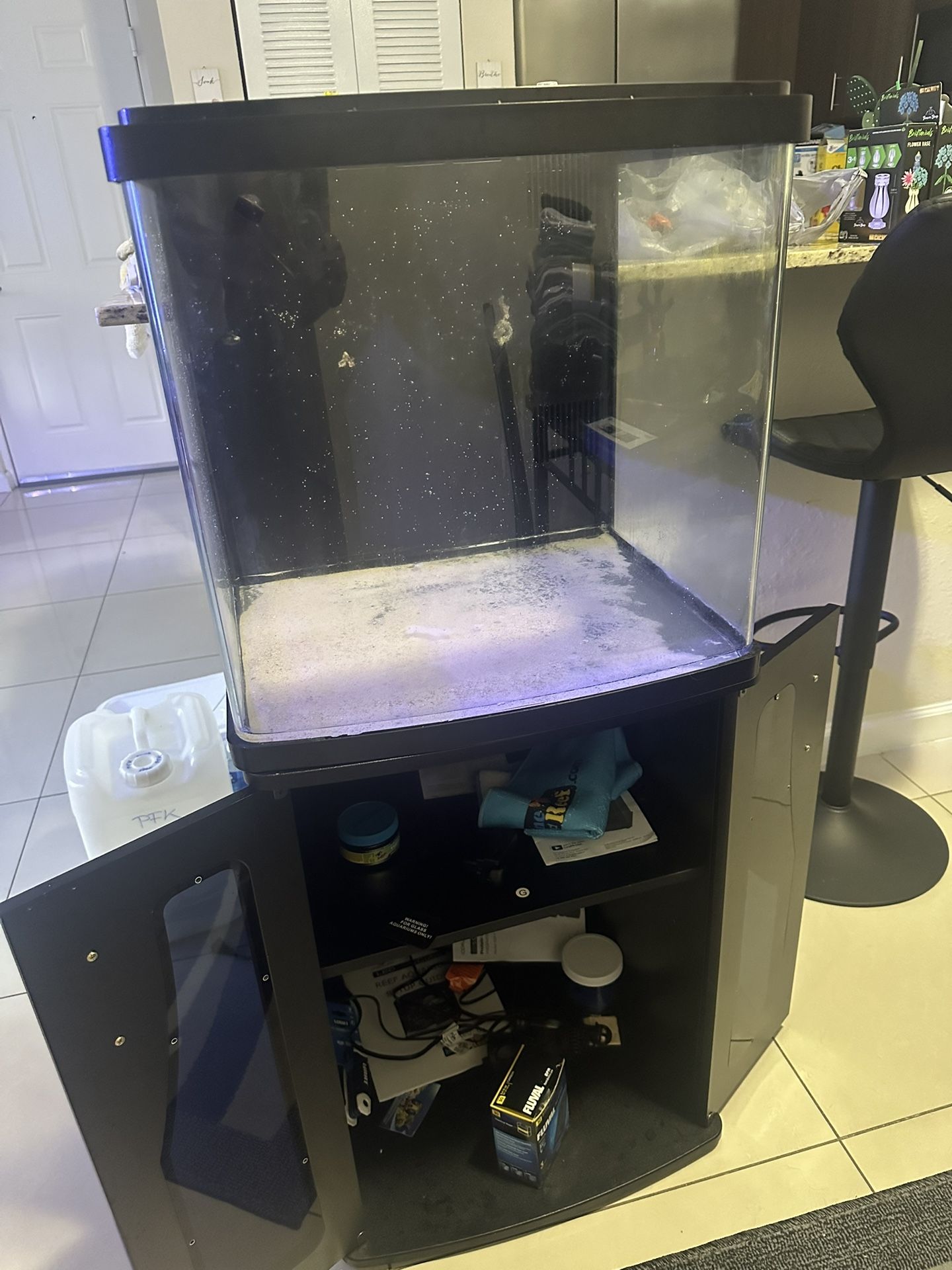 Coralife Biocube 32 Gallon Tank with Stand and Extras for Sale in ...