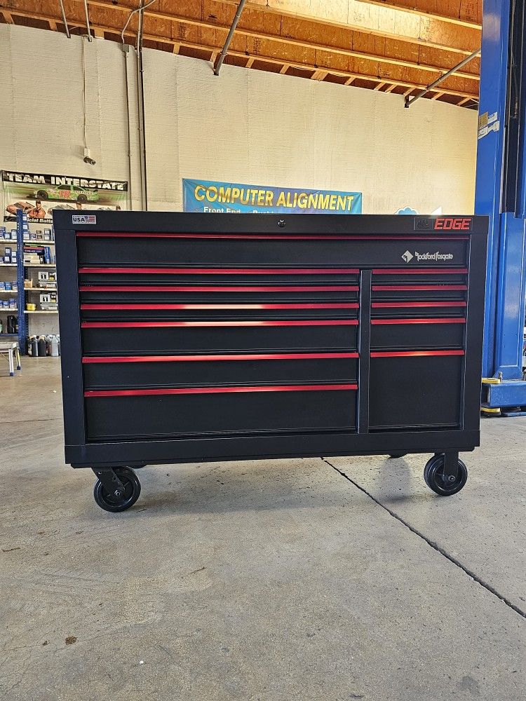 Mac Tools Box In Excellent Condition for Sale in Montclair, CA - OfferUp