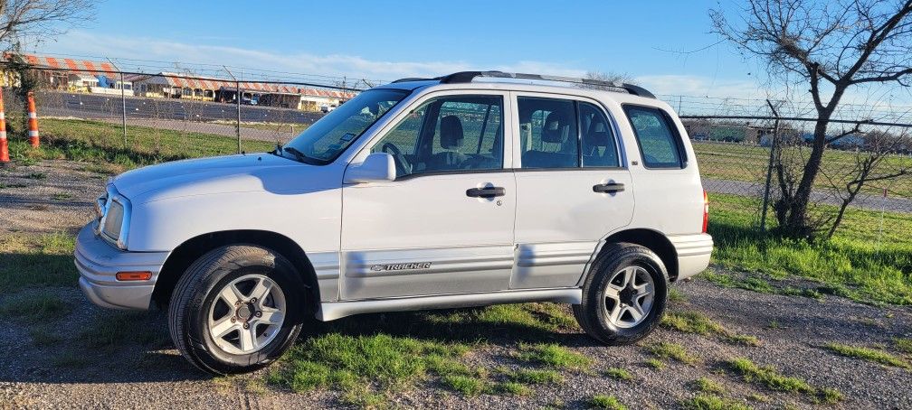 2002 Chevrolet Tracker for Sale in San Antonio, TX - OfferUp