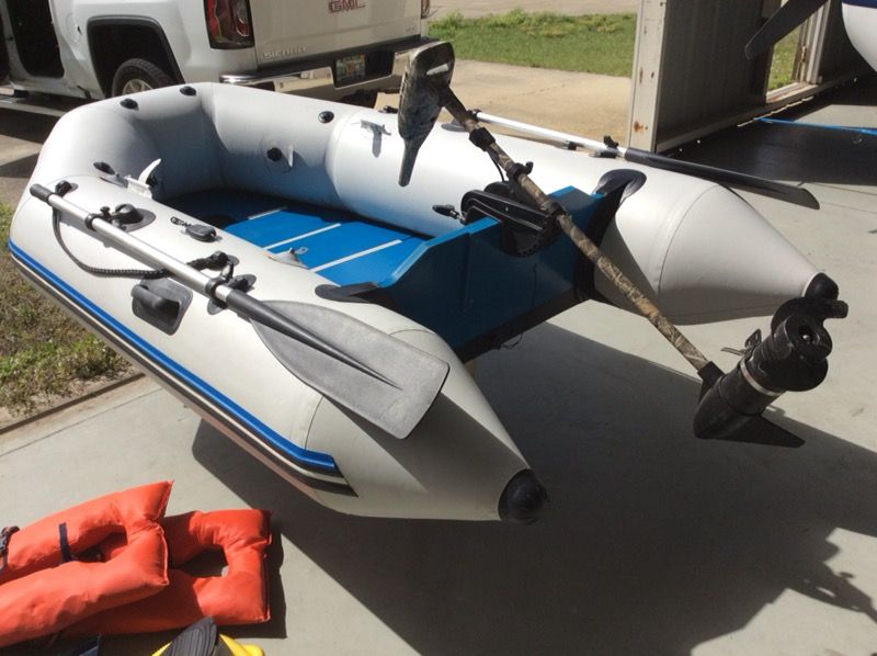 Dinghy Zodiac Zoom 8’6” Z260S Inflatable boat for Sale in Daytona Beach ...