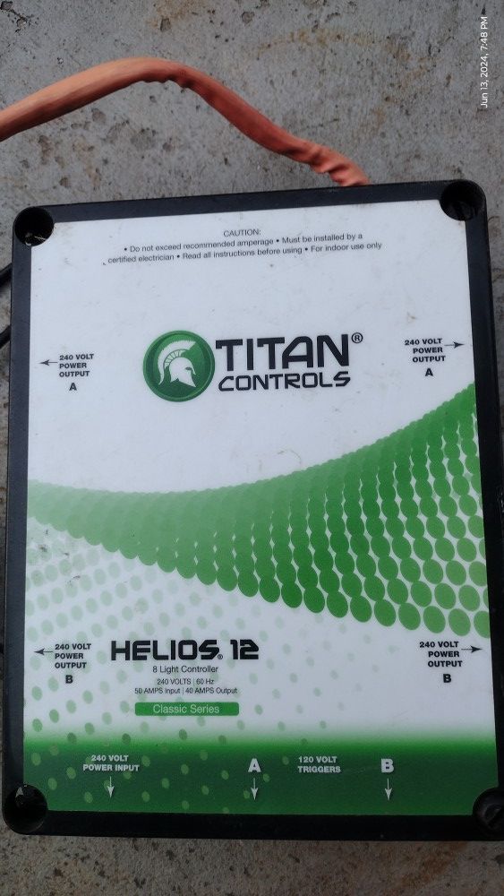 Titan Controls Helios 12 Controller w/Dual Trigger Cords - 8 Lights ...