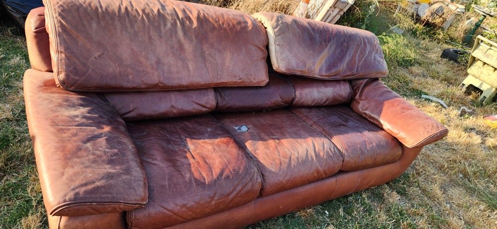 The Leather Factory Pair Of 8ft Brown Leather Couches Made In U.S.A for ...