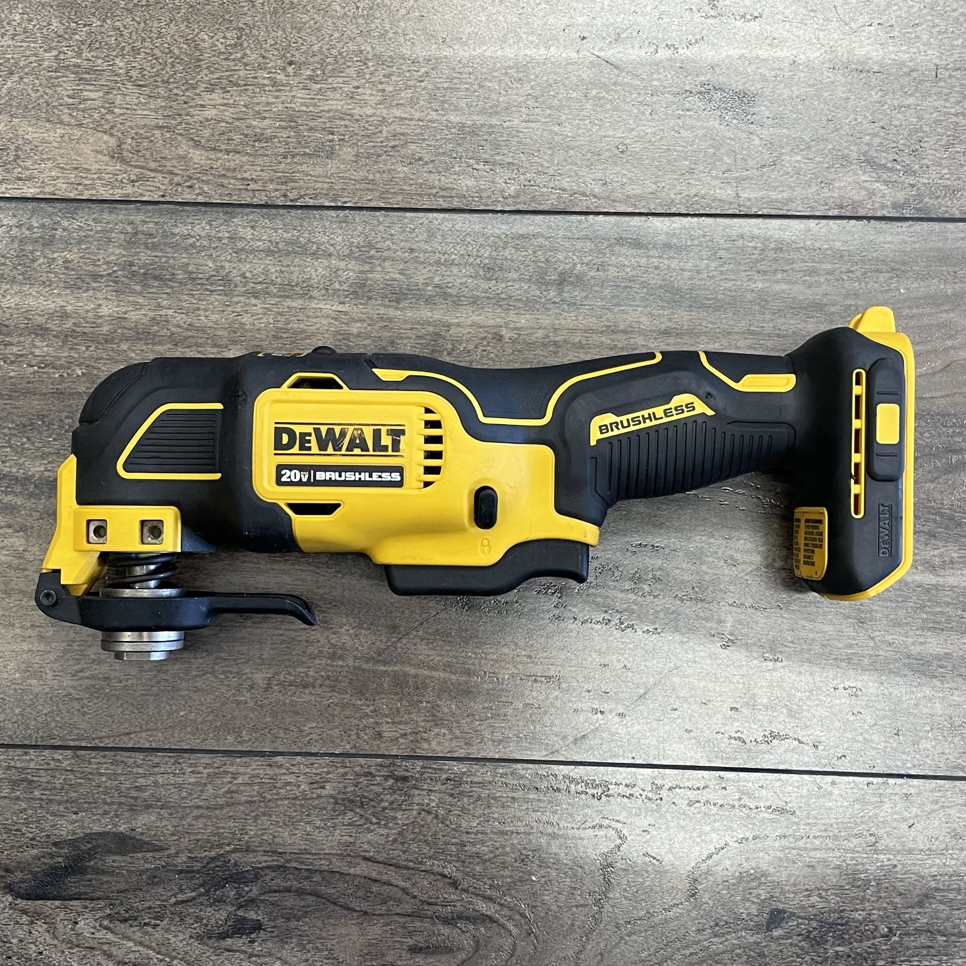 Dewalt DCS354 20V Atomic Brushless Oscillating Multi-Tool for Sale in ...