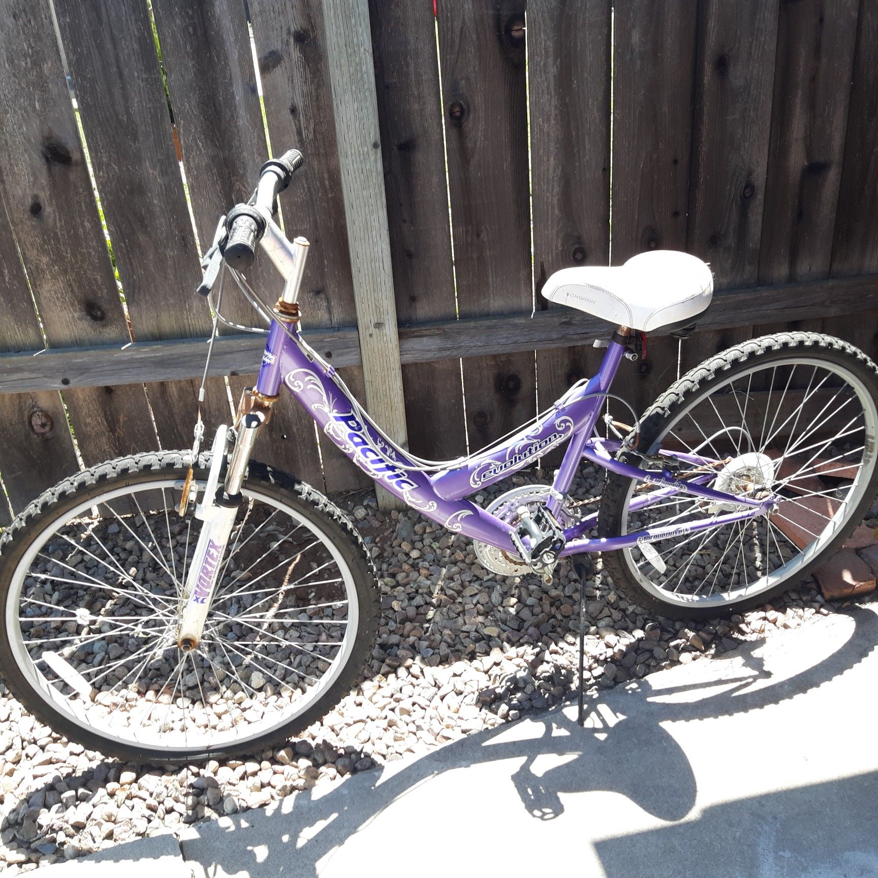 Pacific vortex women bike 10 speed for Sale in San Diego, CA - OfferUp