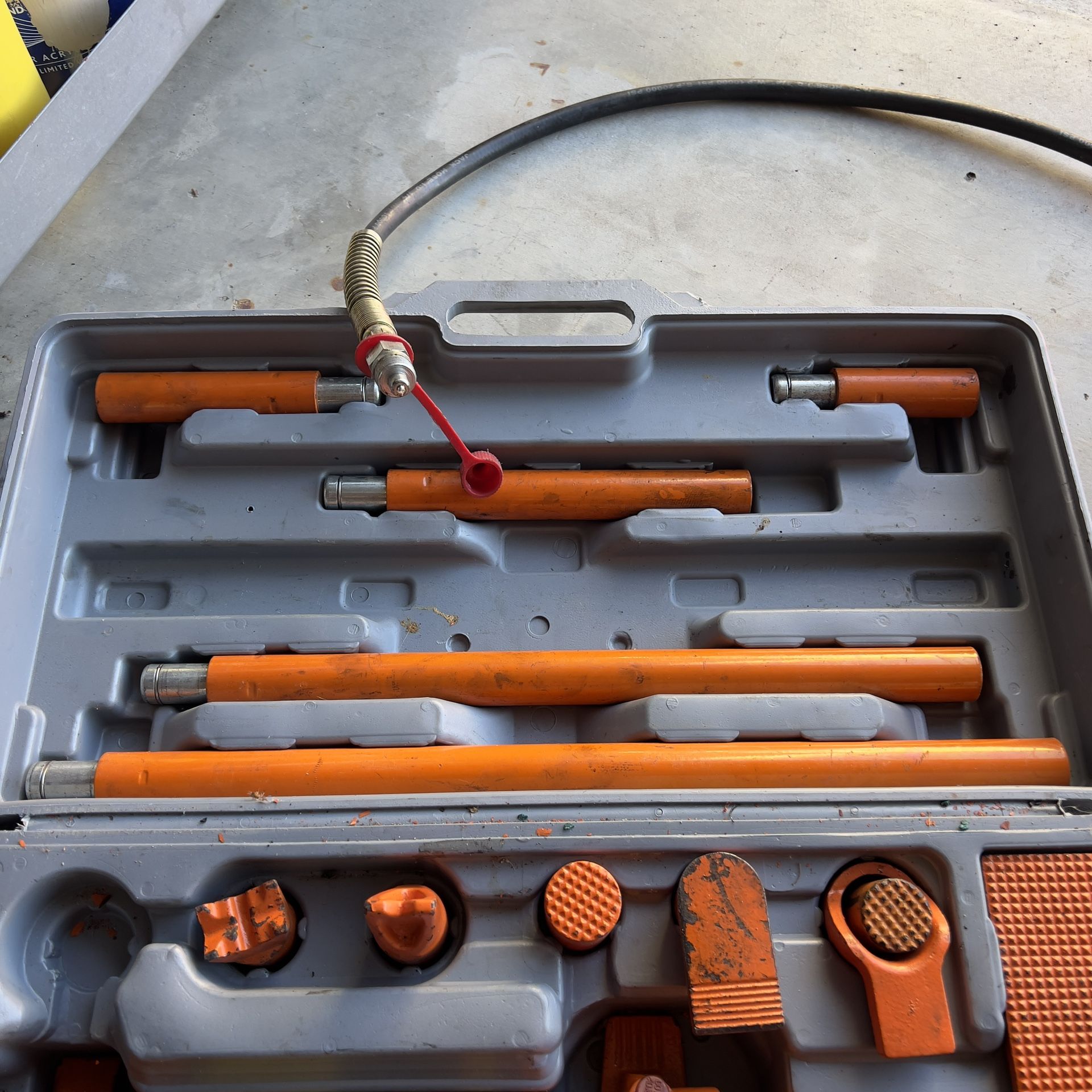Central Pneumatic .4 Ton Portable Puller Kit for Sale in Elk Grove, CA ...