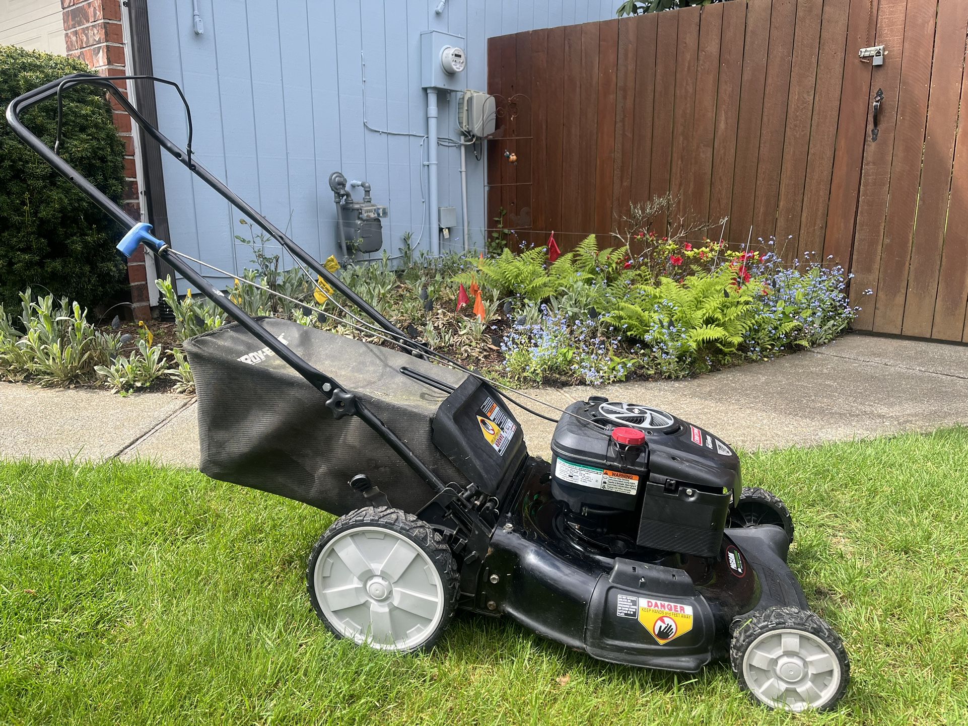 Craftsman 7.25hp Mower for Sale in Lake Stevens, WA - OfferUp