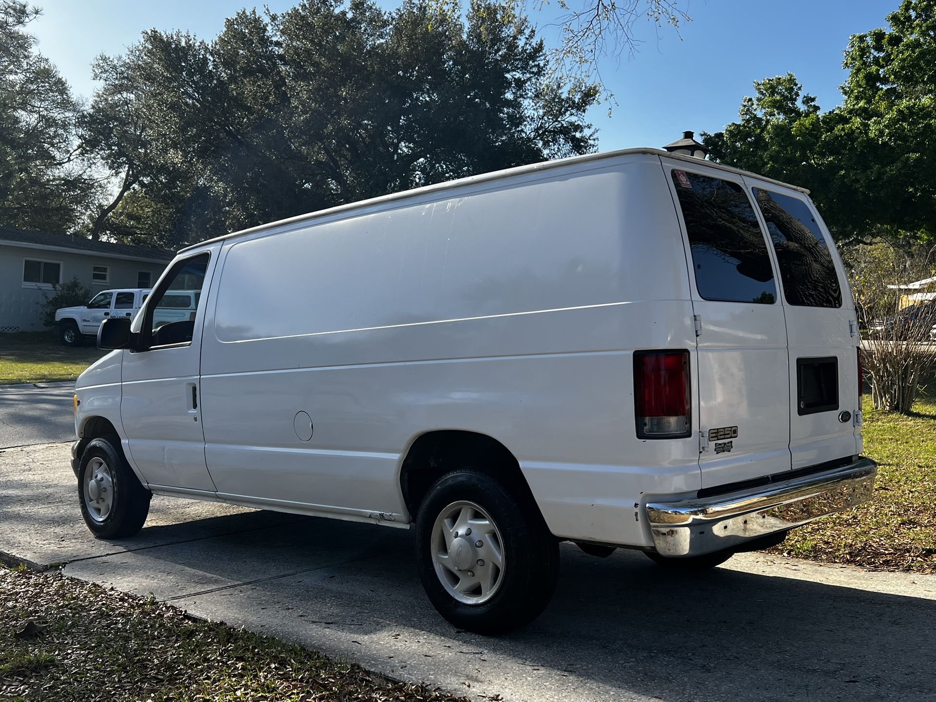 2002 Ford Econoline for Sale in Clermont, FL - OfferUp