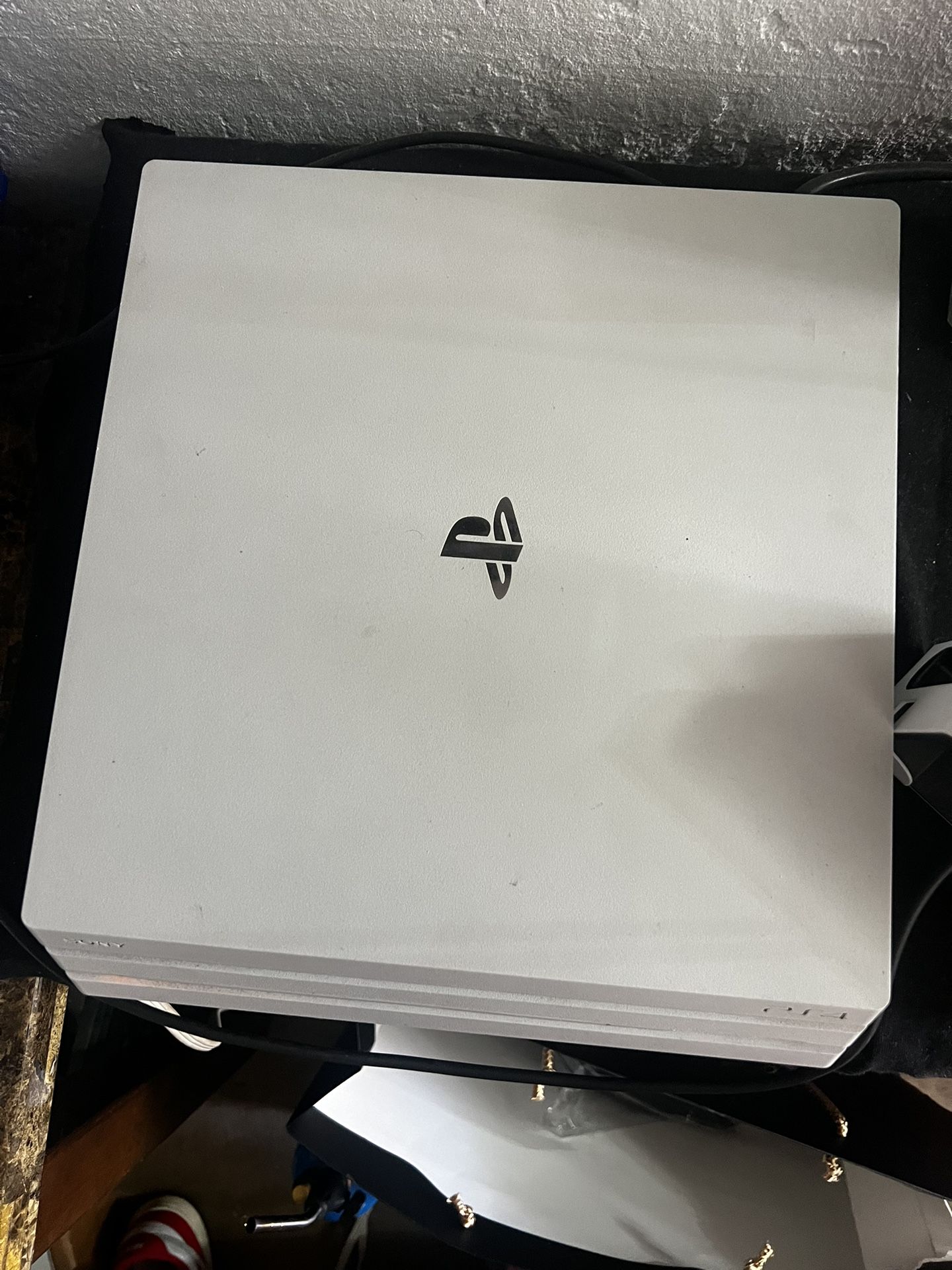 White PS4 for Sale in Santa Ana, CA - OfferUp