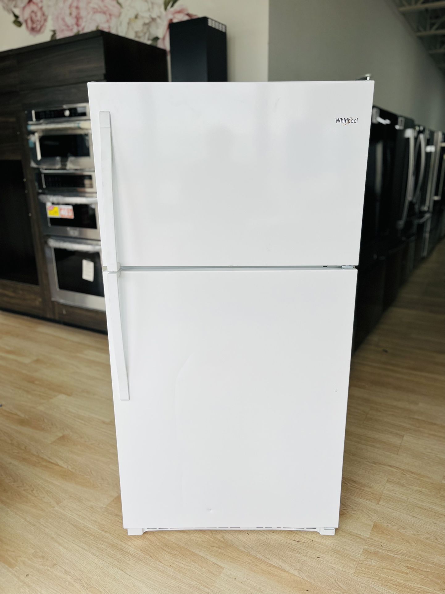 NEW Whirlpool 33" White Top-Freezer Refrigerator - WRT311FZDW for Sale ...