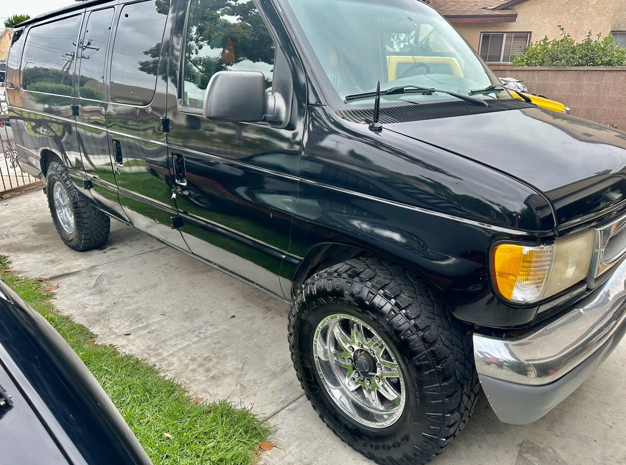 1998 Ford E350 Camper Van / Van Conversión for Sale in Long Beach, CA ...