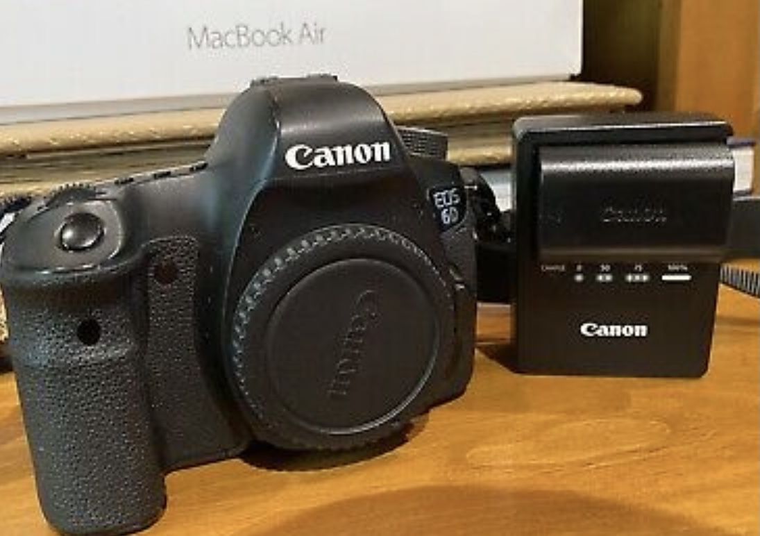Canon Camera EOS Black for Sale in New York, NY - OfferUp