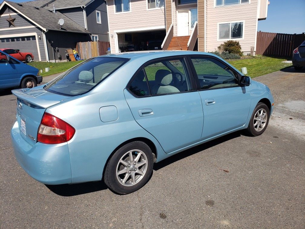 2001 Toyota Prius for Sale in BETHEL, WA - OfferUp