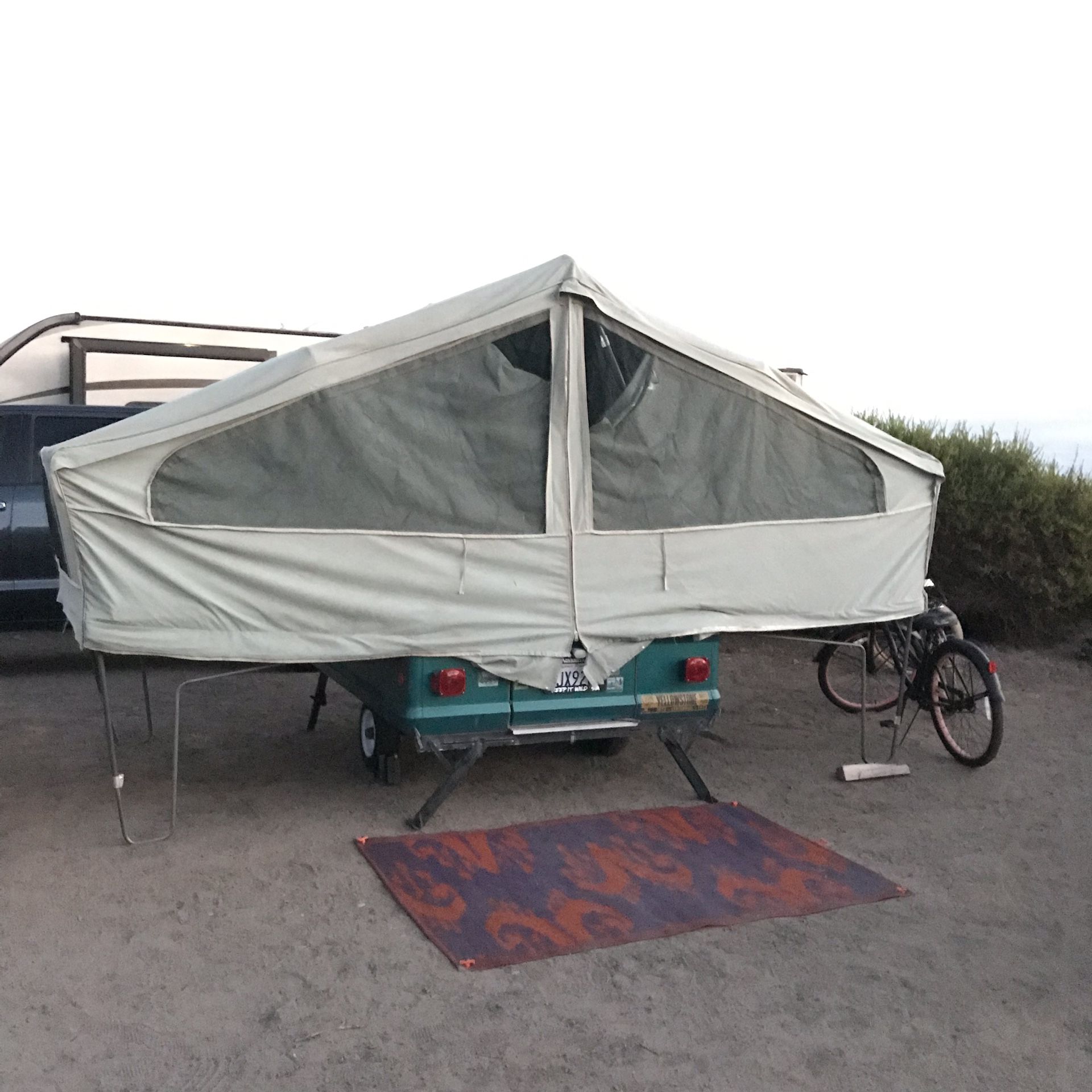 Apache Pop Up Tent Camper
