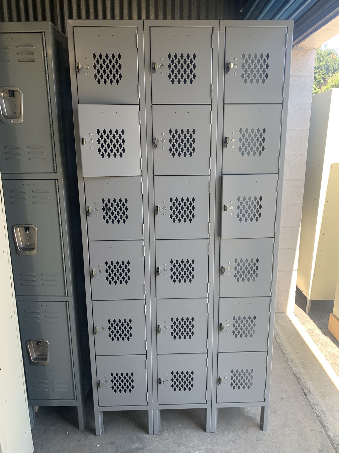 Brand New Lyon Expanded Metal 6 High Box Locker Unit for Sale in City ...