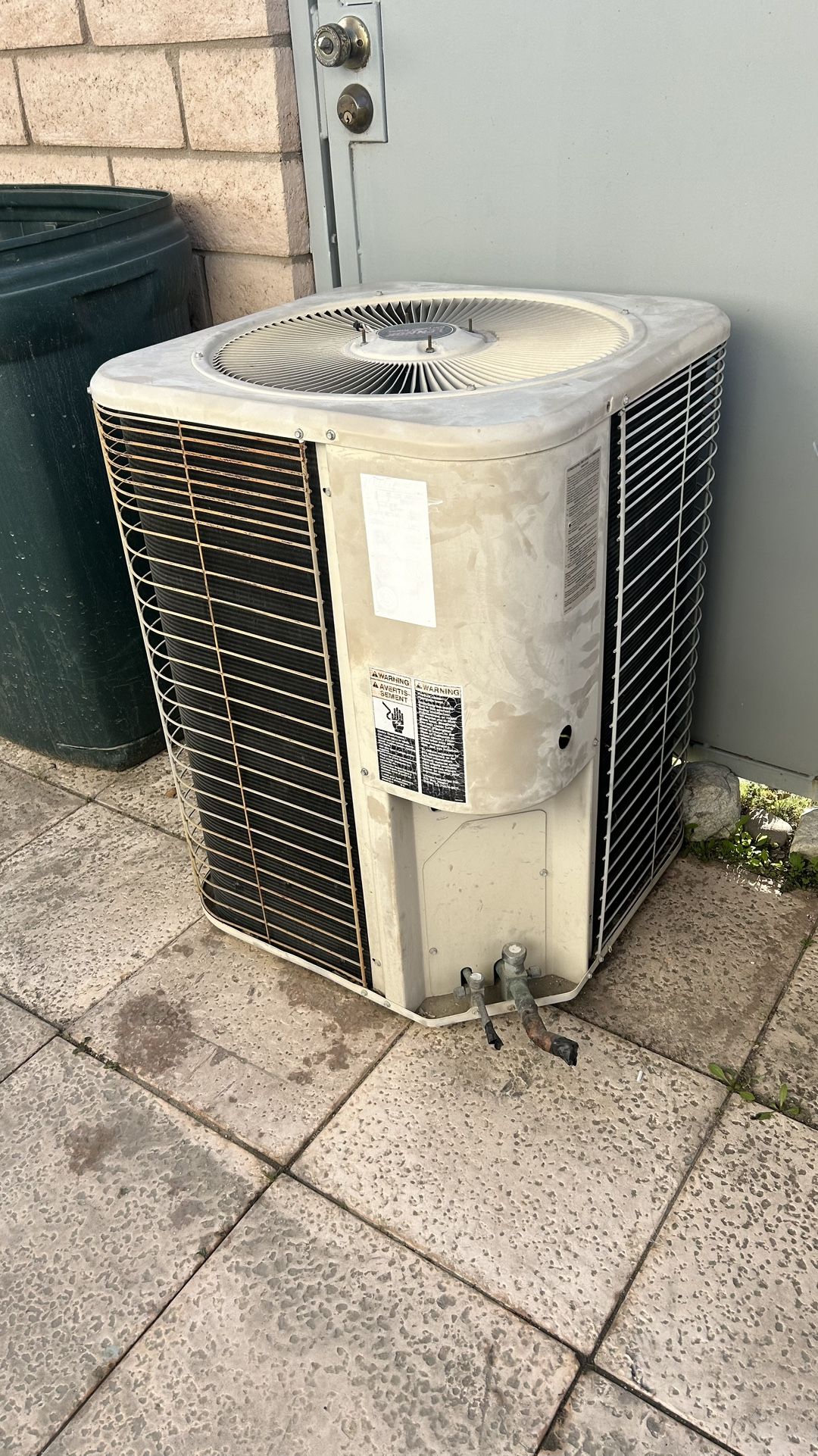3 1/2 Ton R22 Condenser Ac for Sale in Palm Desert, CA - OfferUp
