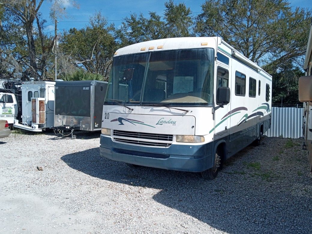 Camper 1999 Ford for Sale in Bvl, FL - OfferUp